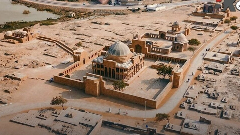 Day Excursion To Makli Necropolis
